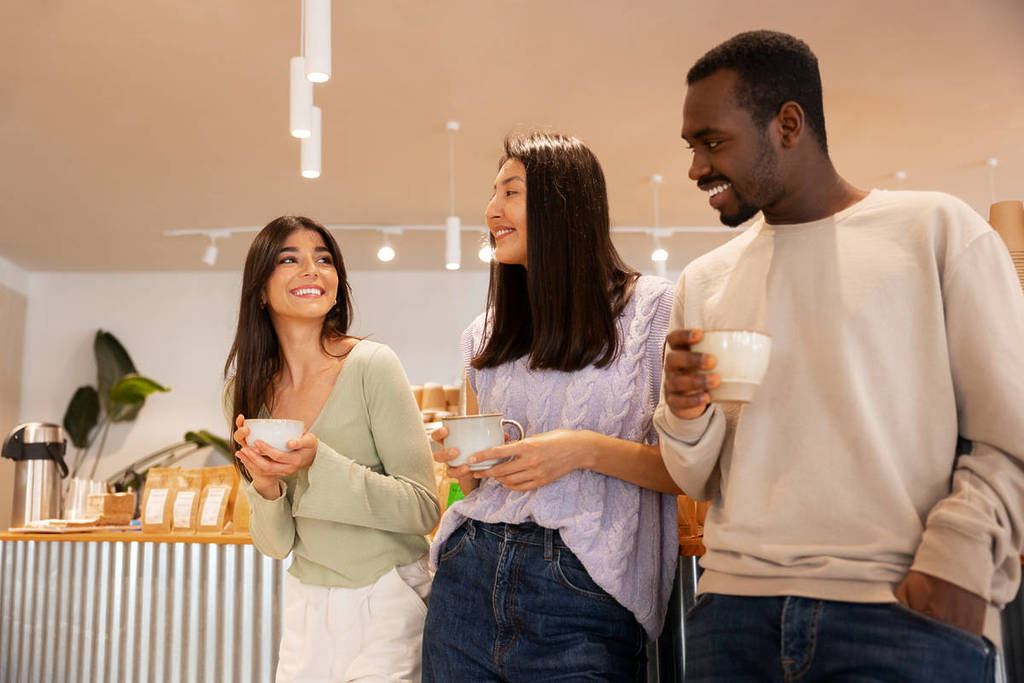 Coffee Party: festas em cafeterias viram tendência entre a geração Z de ...