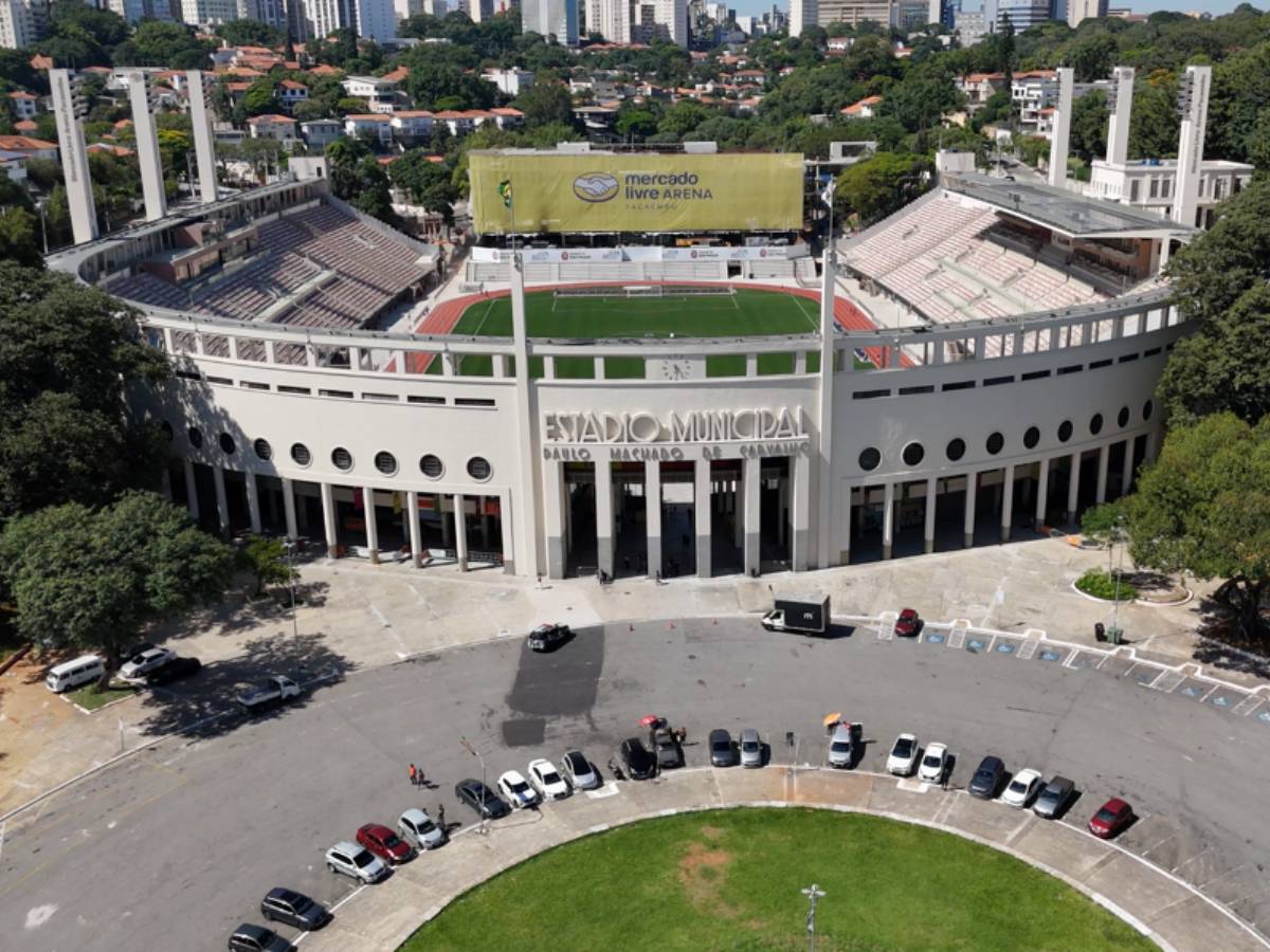 New Pacaembu tour gives access to backstage, historic cups and more ...