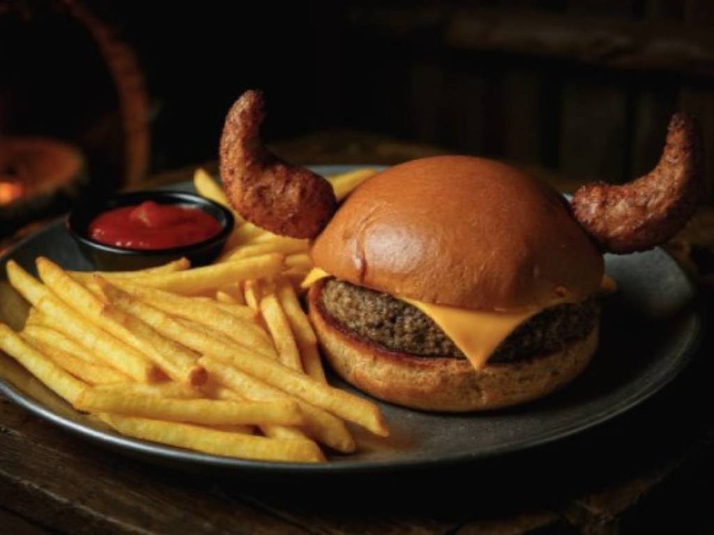 Vikings-themed restaurant opens in São Paulo and serves a feast worthy ...