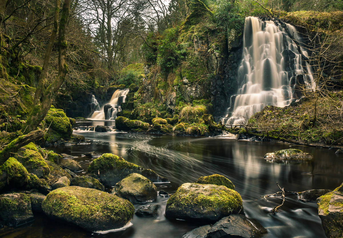6 Stunning Waterfalls To Visit Outside Of Edinburgh