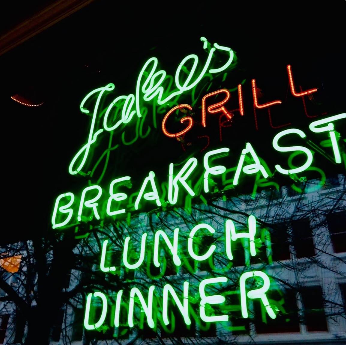 9 Sizzling Steakhouses In Portland With The Juiciest Cuts