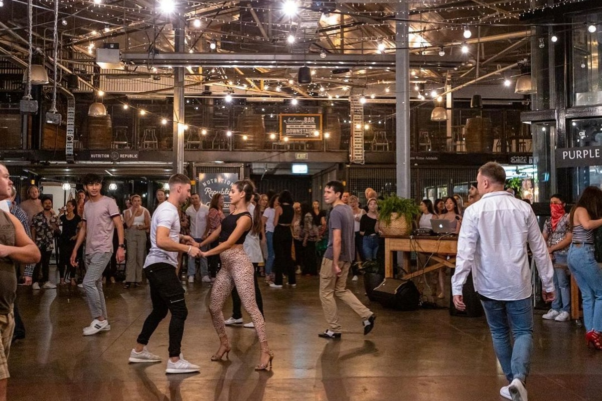 Salsa Sundays At Plant 4 With Salsa Dancing, Cocktails And More