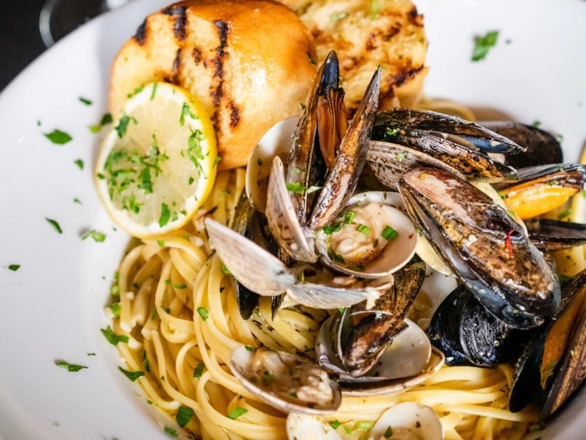 Best Italian Restaurants In Albuquerque: 9 Comforting Spots