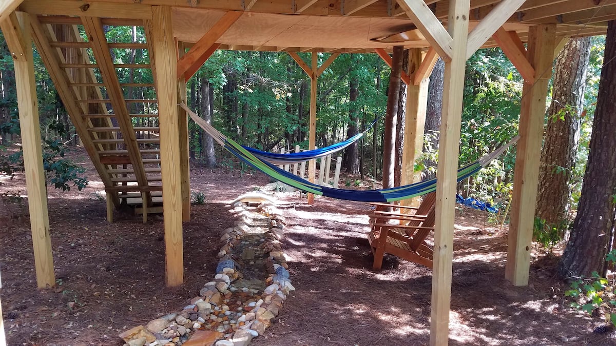 Sleep Up In The Trees At This Unique Treehouse Holiday Rental In Kennesaw