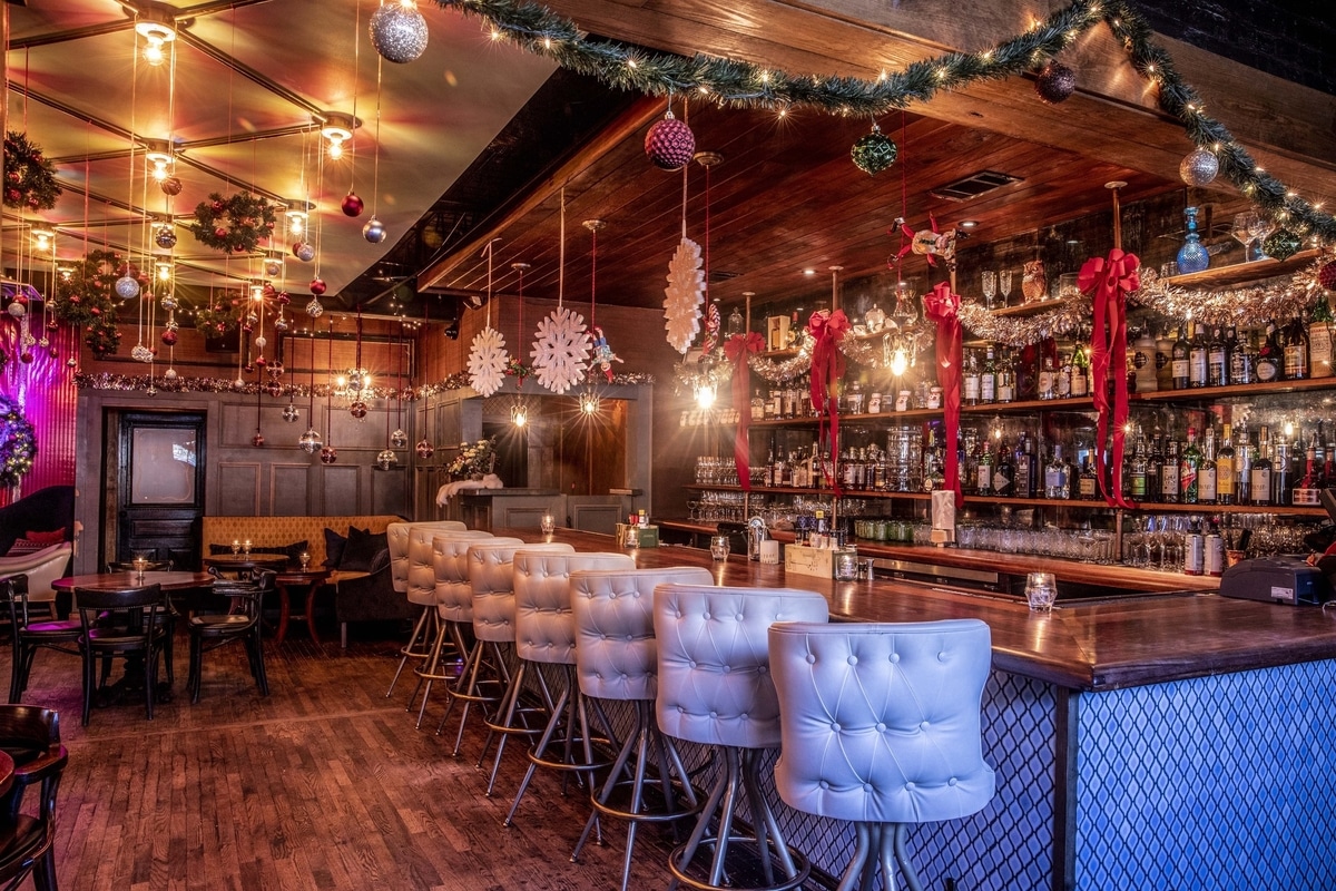 10 Festive Christmas Pop-Up Bars In Atlanta This Holiday Season