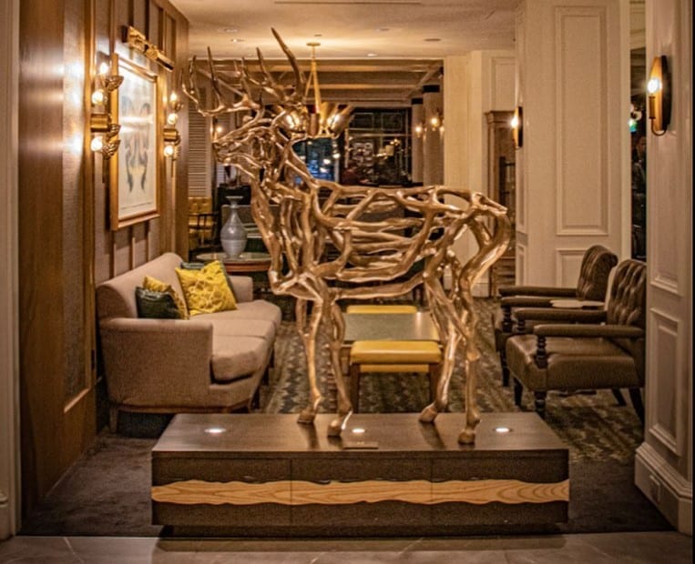 10 Hotels In Atlanta With The Absolute Best Holiday Decorations