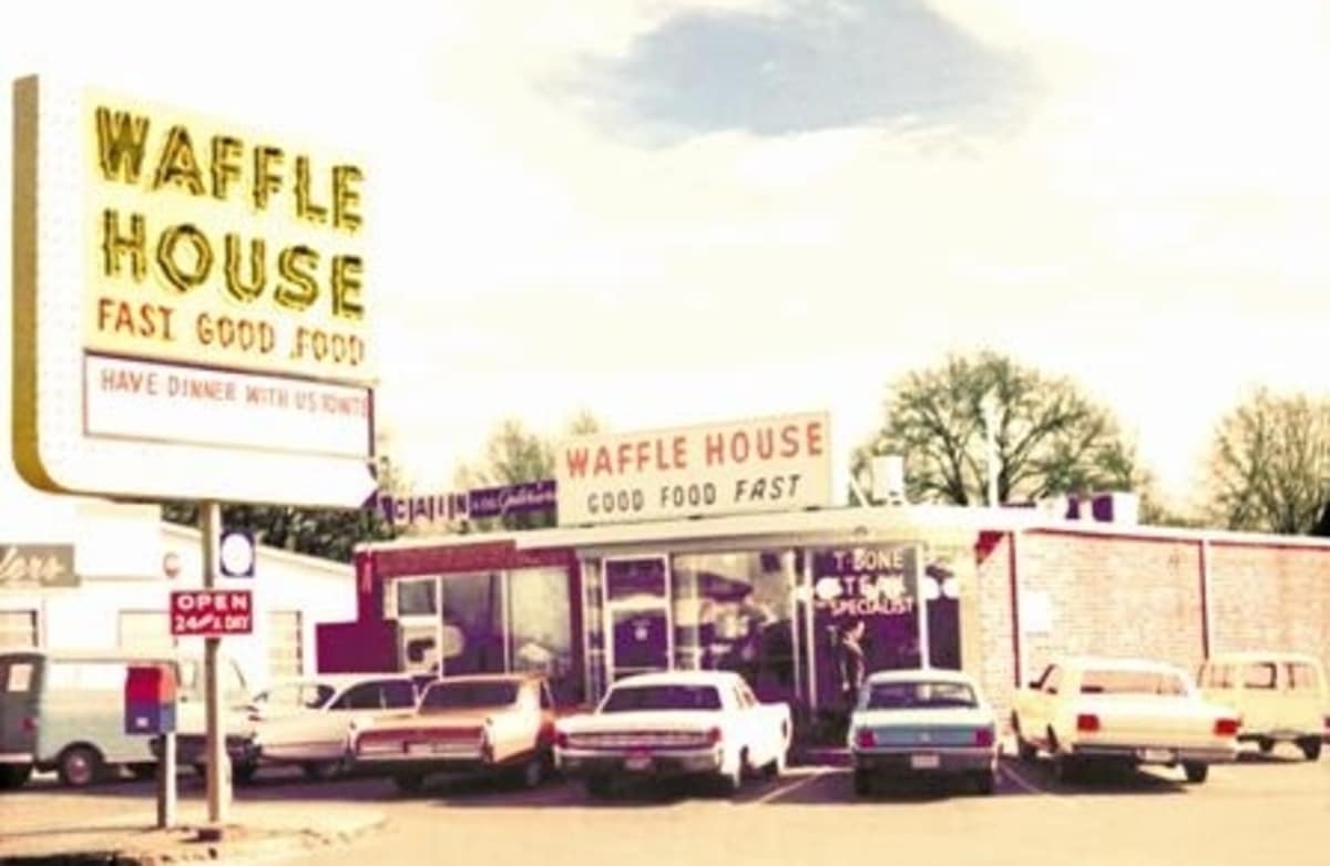 The First Waffle House In Avondale Estates Is Also A Beloved Museum