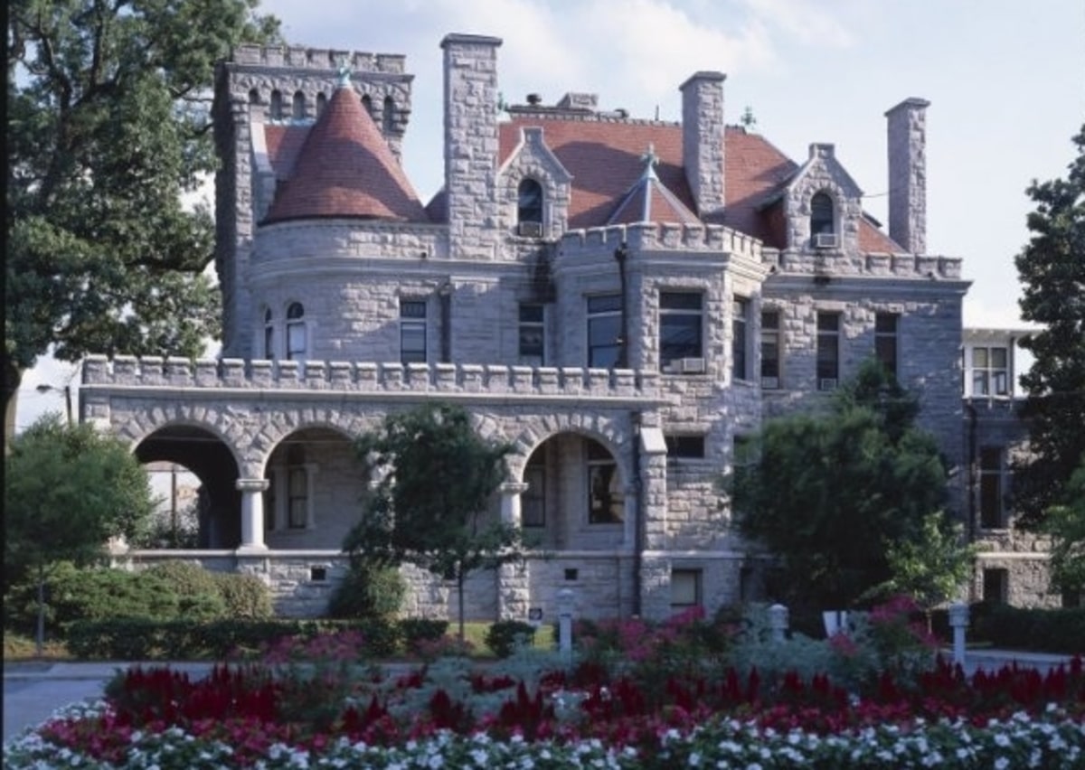 What You Need To Know About The Mysterious Castle In Midtown Atlanta