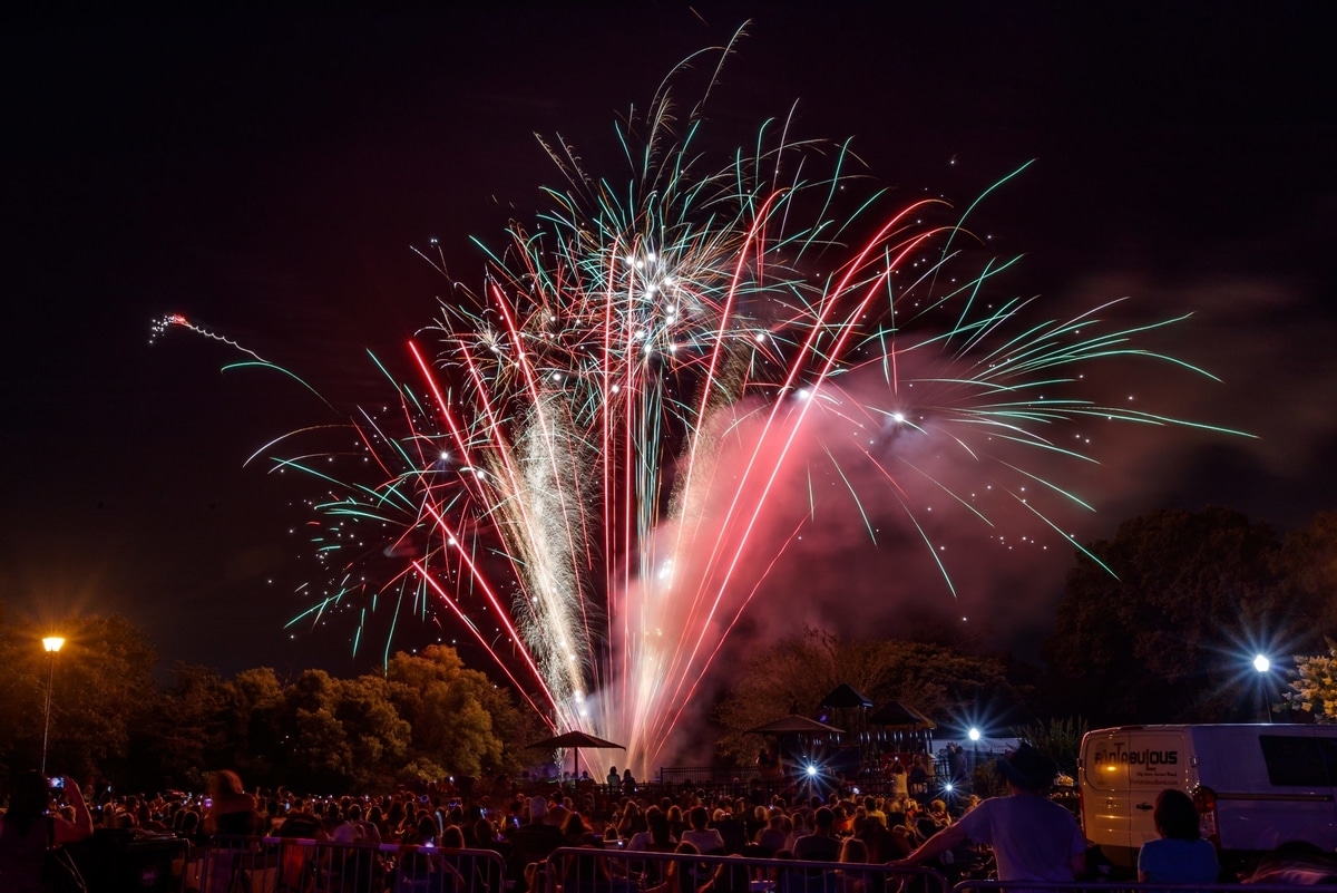 7 Bangin' Firework Shows To Watch In Atlanta This 4th Of July