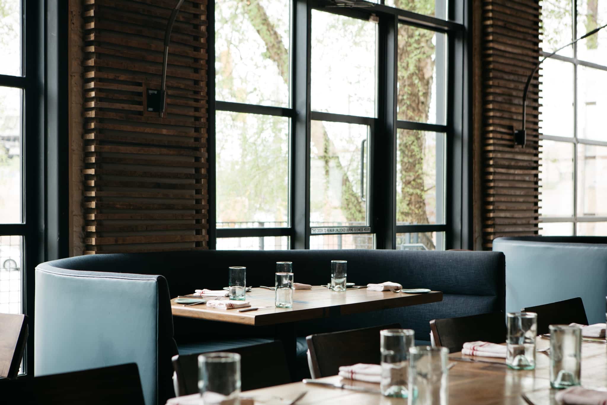 9 Delicious Seafood Restaurants To Check Out In Atlanta