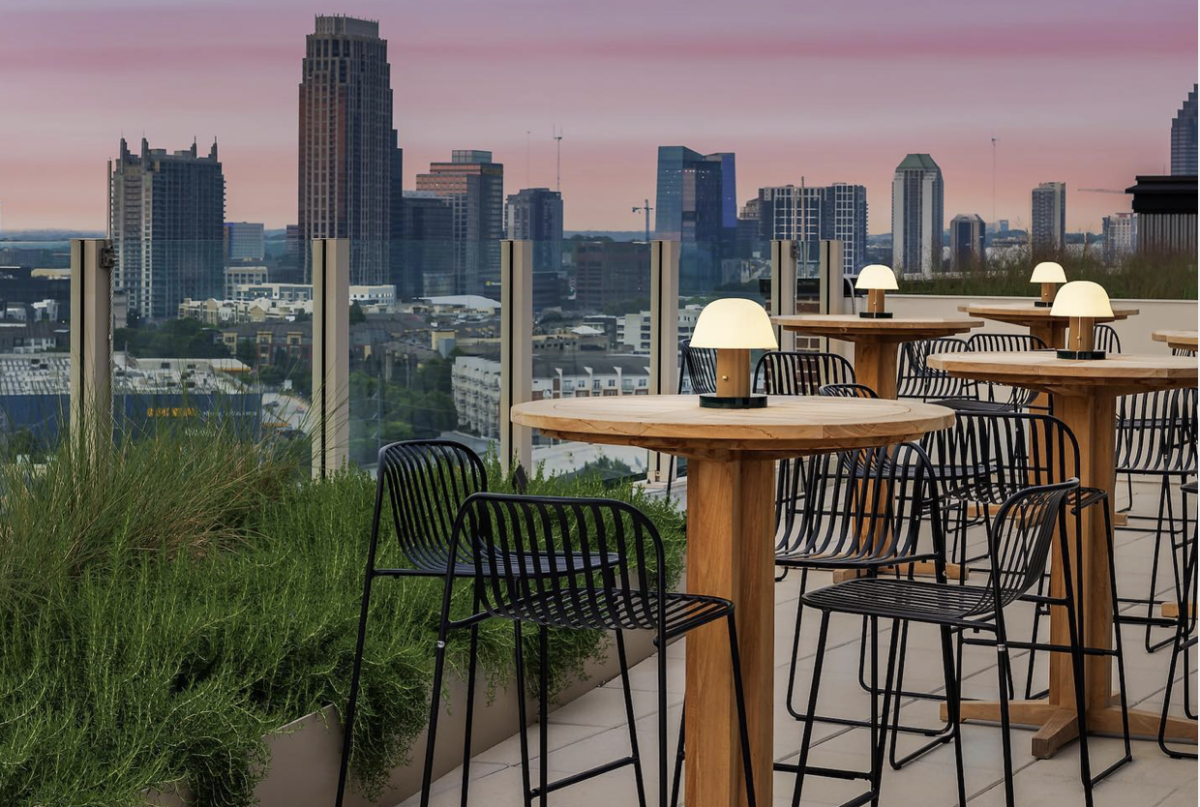 Whip Up Some Of Your Favorite Cocktails At This Rooftop Masterclass In ...