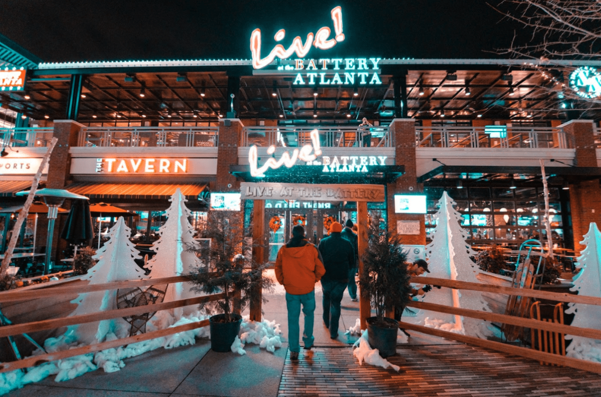 Tinsel Tavern Is Opening For The Holiday Season At The Battery