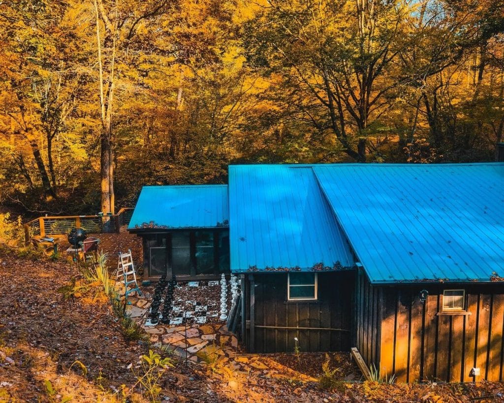 Dive Down The Rabbit Hole At This Unique Cabin Rental In North Georgia - Secret Atlanta