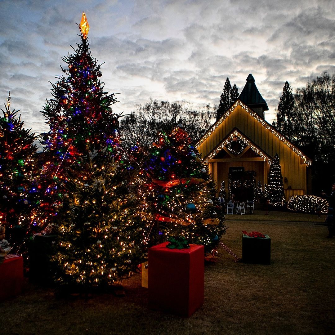 This Resort In Georgia Gets A Magical Makeover For The Holidays