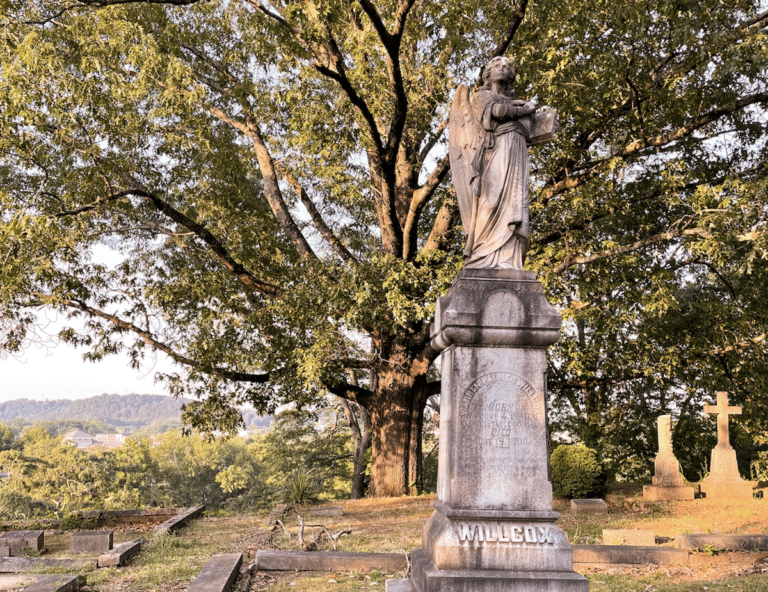 5 Famous Cemeteries In And Around Atlanta