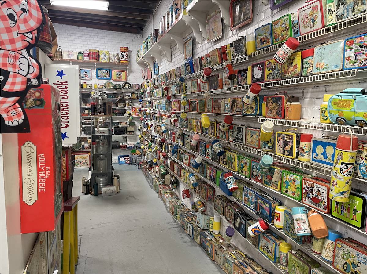 The World's Largest Collection Of Lunchboxes Is 90 Min From ATL