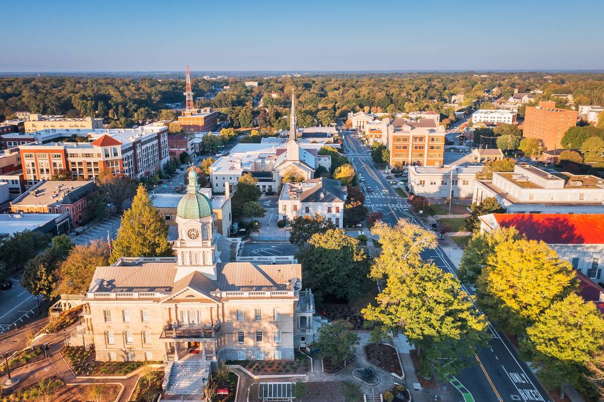 These Two Georgia Cities Have The 'Most Charming Small Town Downtowns ...