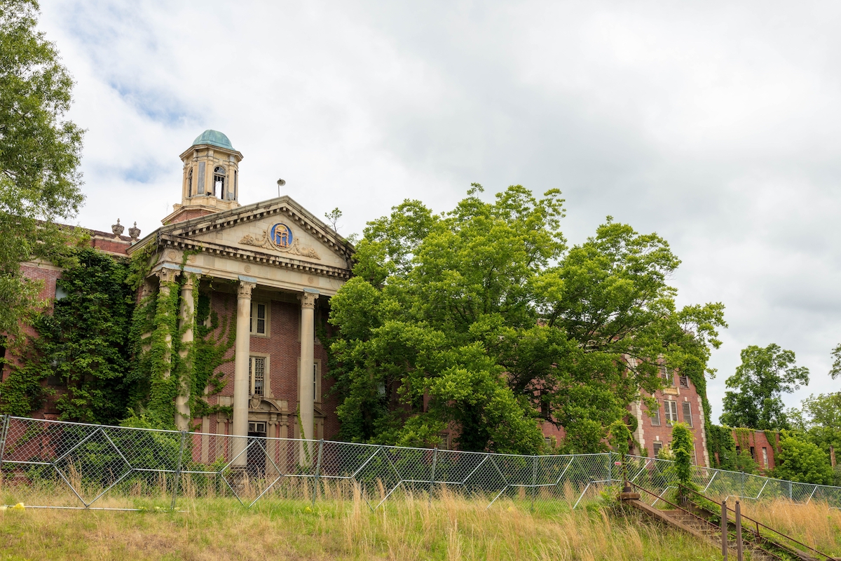 One Of The Country’s ‘Best Small Towns To Visit’ Is 2 Hours From ATL ...