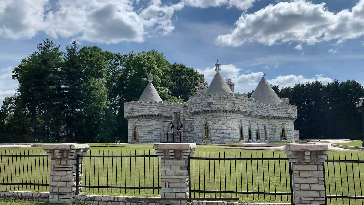 This Mystifying Marble Castle With A Mysterious History Is Hidden In ...