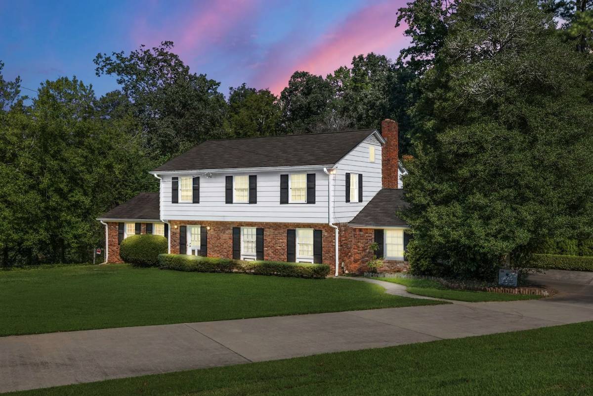 The Wheelers' Quintessential 80s Home From 'Stranger Things' Is Listed ...