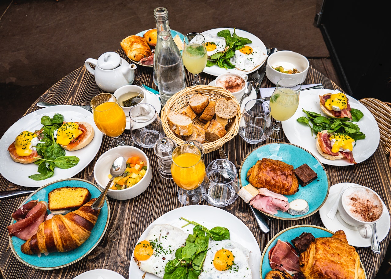 10 Brunch Places In Austin Serving All Your Favorite Dishes