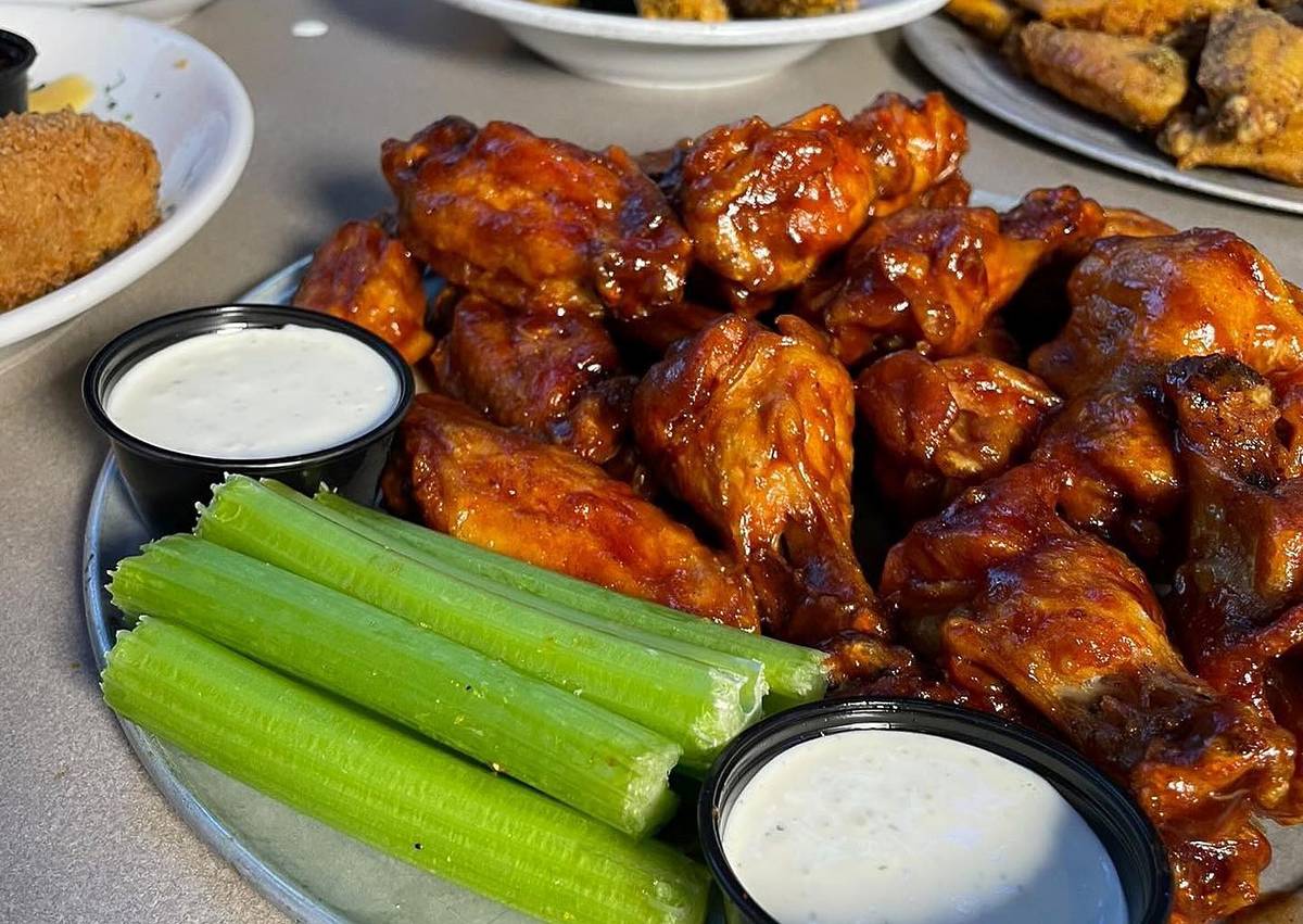 5 Chicken Wing Spots In Austin That Are Finger Lickin' Fantastic