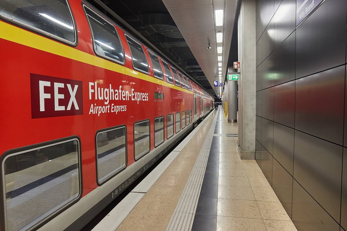 Airport Express from Berlin Central Station to BER: in just 23 minutes!