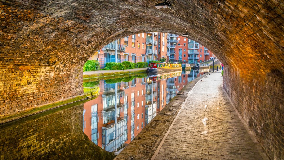 Why Does Birmingham Have So Many Canals?