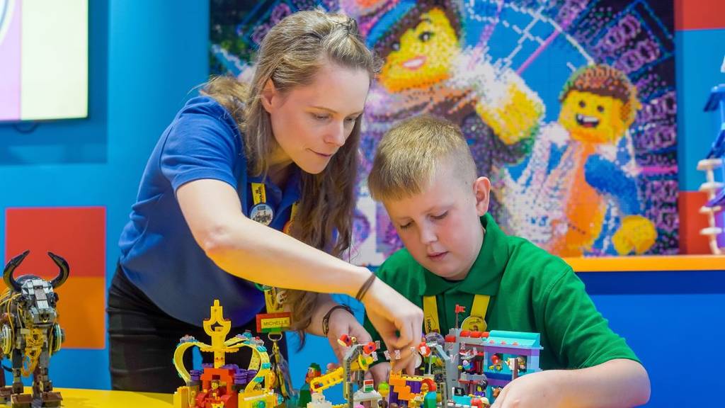 LEGOLAND Discovery Centre Wants A Mini Master Model Builder
