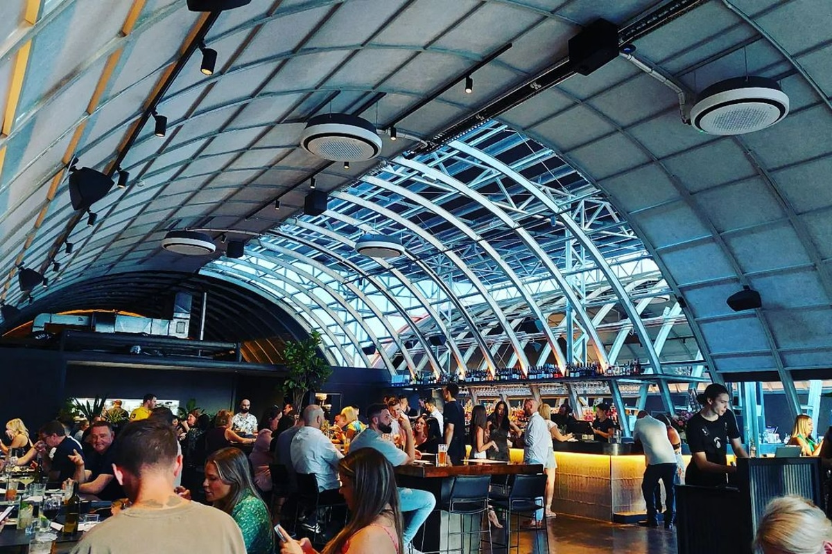 Stratton Bar & Kitchen Is Newstead's Dazzling New Eatery