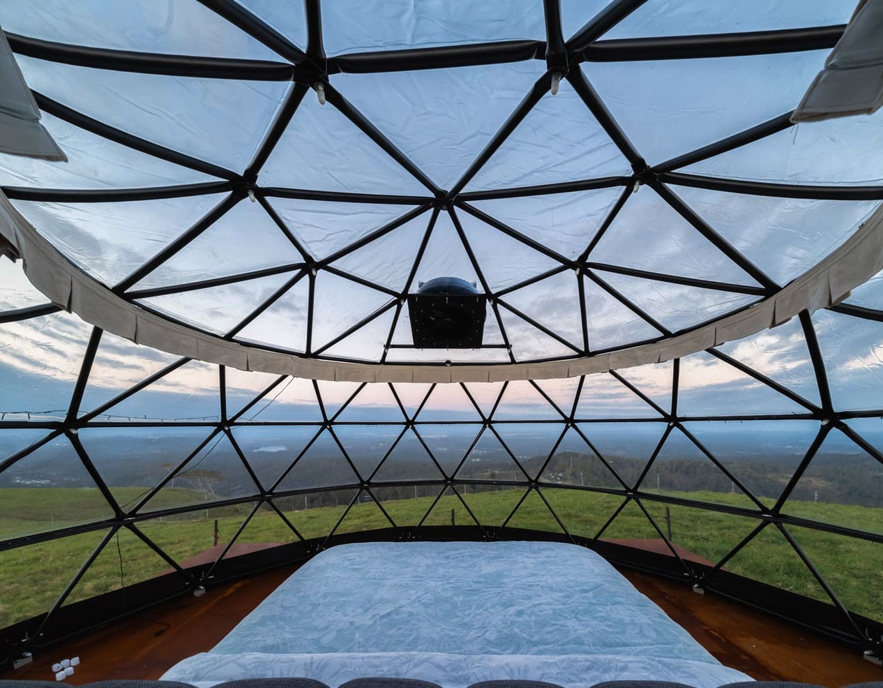 Stay In This Bubble Dome Overlooking The Sunshine Coast