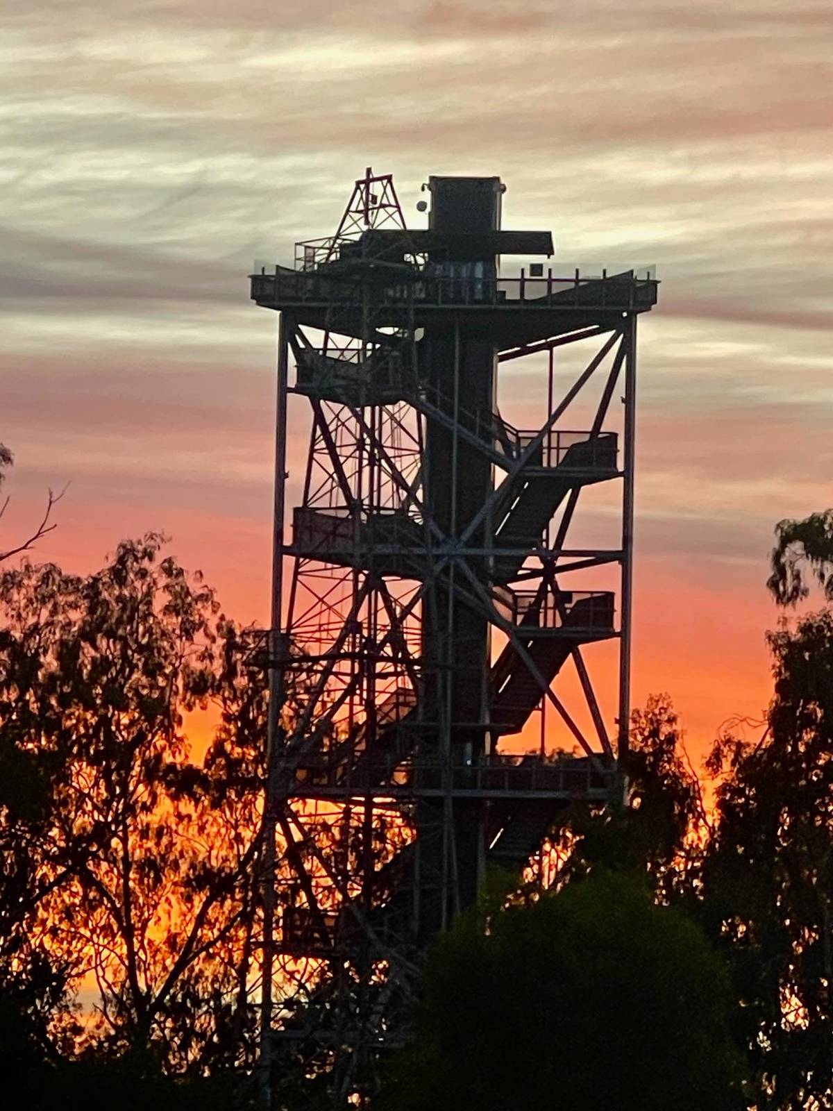 This Country Town's 40-Metre Tower Is A Part Of Australian History