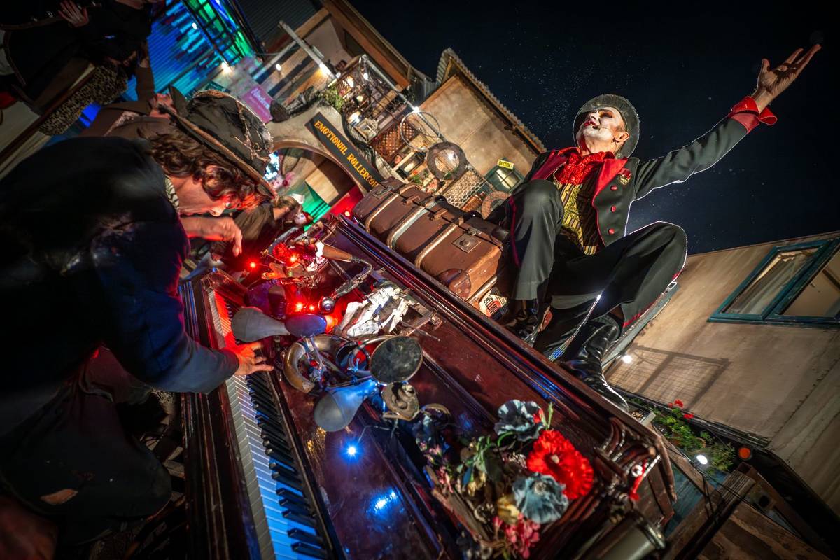 Bristol’s Cutting-Edge Circus Troupe Has A New Home In A Former Torpedo ...