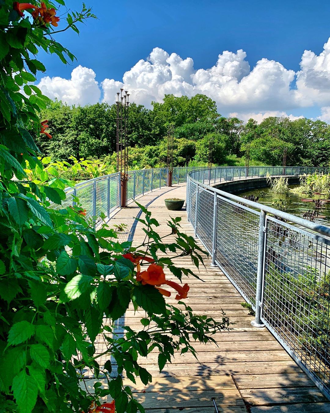 10 Lovely Chicago Parks To Visit While It’s Still Nice Out