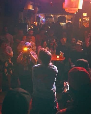 Six Chicago Open Mics for Newbie Artists