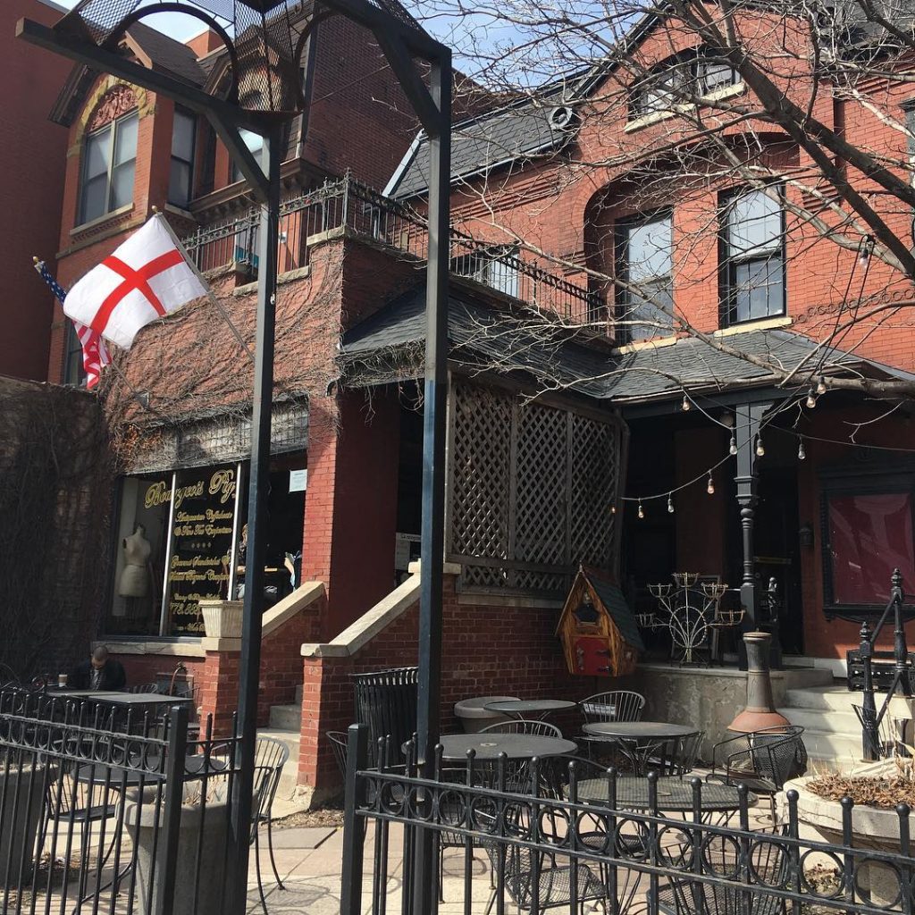 There's A Cozy Cafe Tucked Inside A Victorian-Style House In Lincoln ...