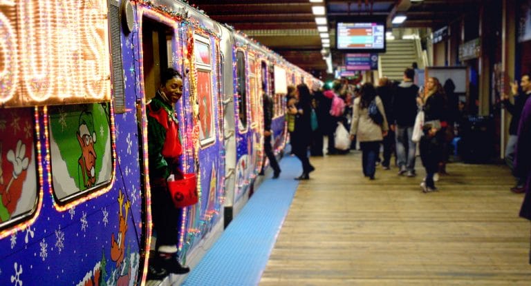 Chicago's Santa-Driven CTA Train Has Returned To The Tracks