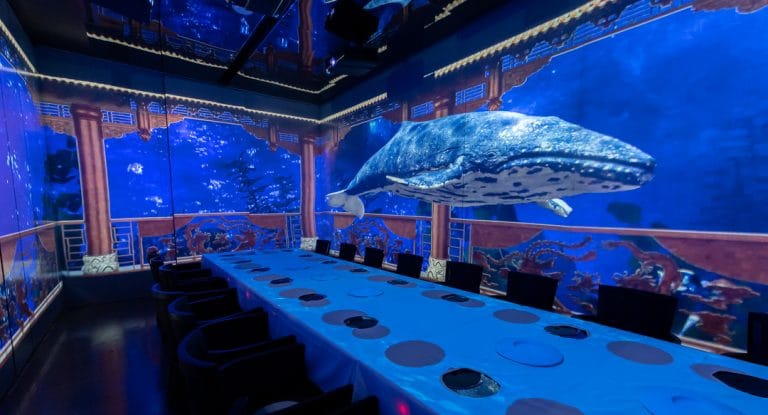 A Futuristic Hot Pot Restaurant Featuring Robot Servers & 5D ...