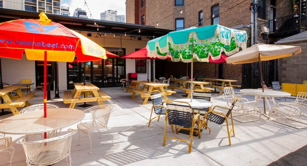 Chicago's Infamous Wieners Circle Debuts New Setup With Karaoke, Patio ...