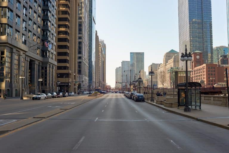 The Most Haunted Places In Chicago To Visit This Spooky Season