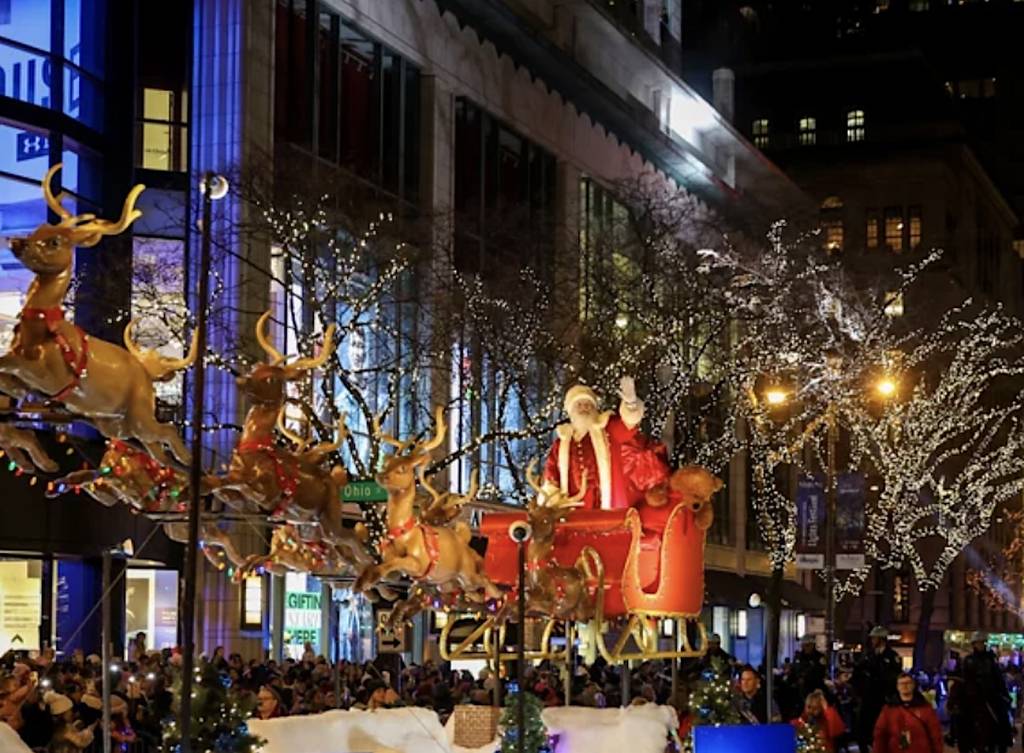 The Top Christmas Light Shows To See In Chicago Right Now