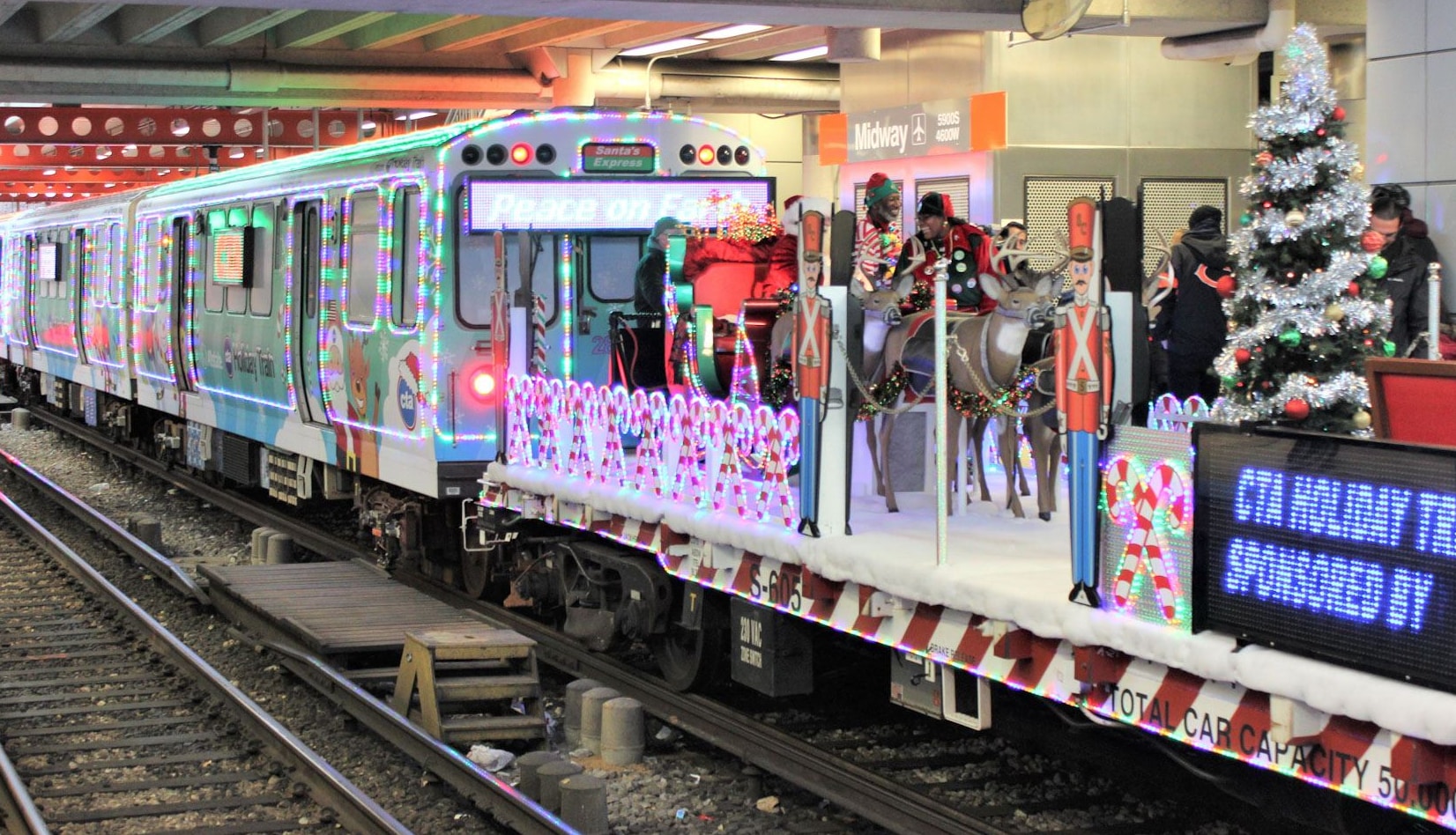 Chicago's Santa-Driven CTA Train Has Returned To The Tracks
