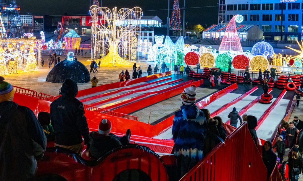 Skate, Shop, and Savor An All-New Light Show At The Village Of Rosemont ...