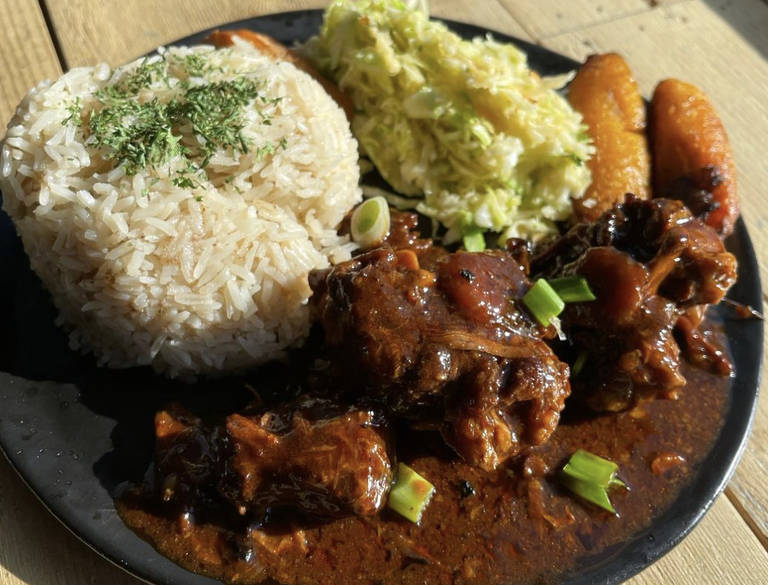 10+ Black-Owned Restaurants In Chicago To Try Right Now