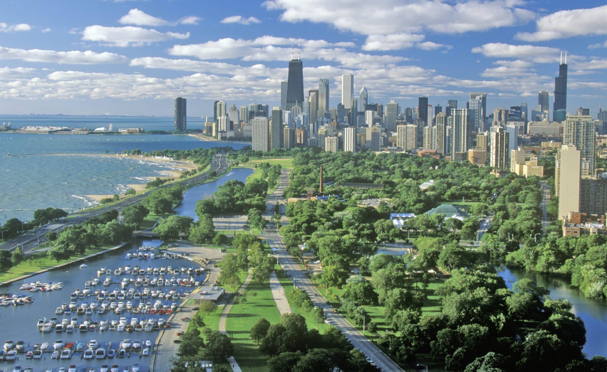 A Chicago Bucket List: 12 Essential Chicago Experiences