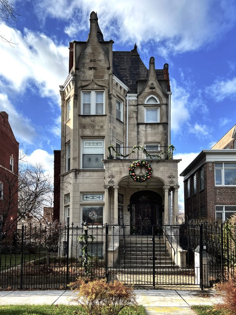 50 Fabulous Facades With Stunning Architectural Attributes In Chicago