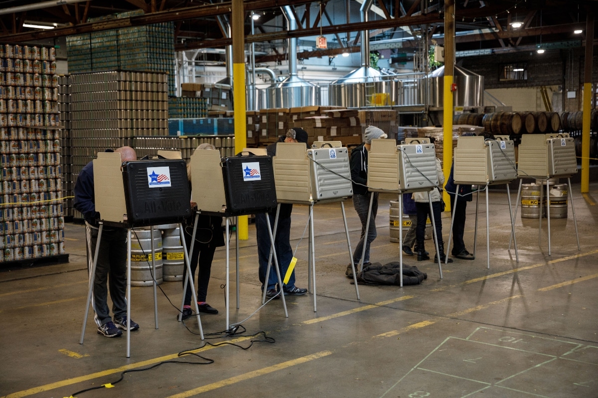 Free Perks And Special Discounts For Chicago Voters On Election Day