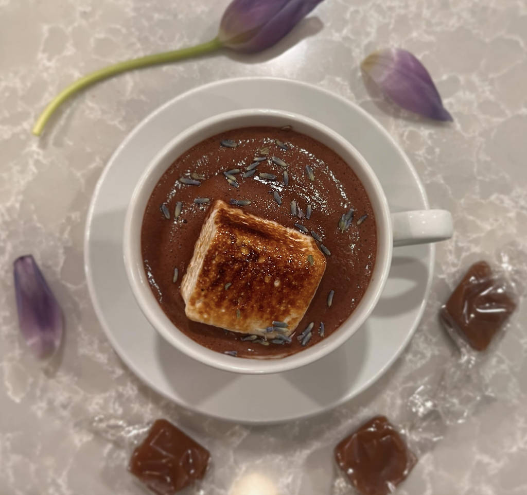 14 Places With The Best Hot Chocolate In Chicago This Winter