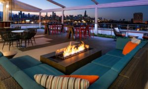 The Best Winter Rooftop Bars In Chicago For A Cozy Night