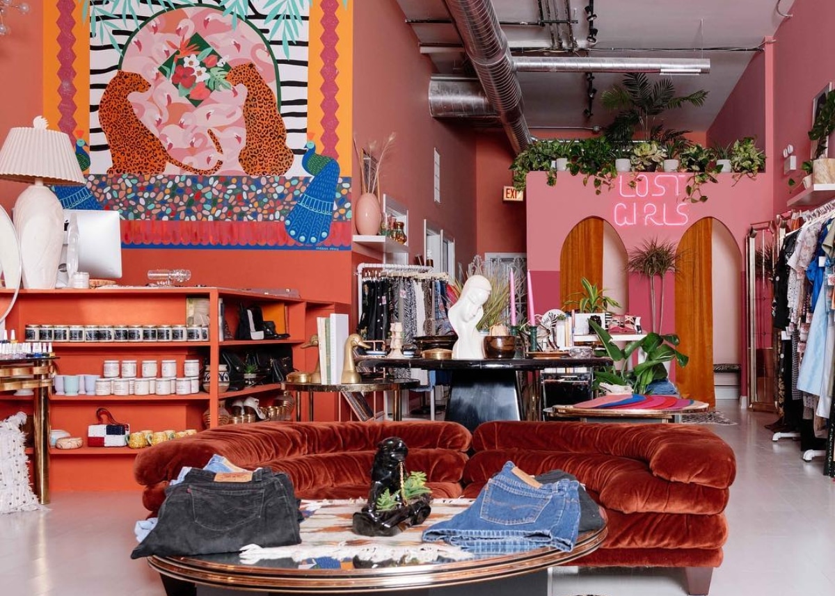 Shop Unique Finds and Sip Free Cocoa: The Logan Square Vintage Crawl Is ...